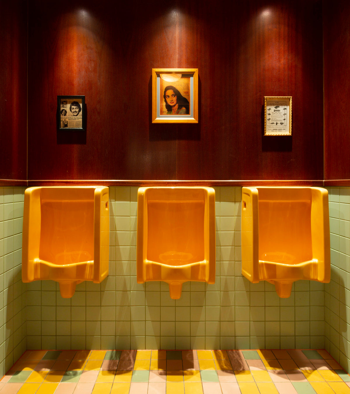 Hotels & Bars – The Bold Bathroom Company